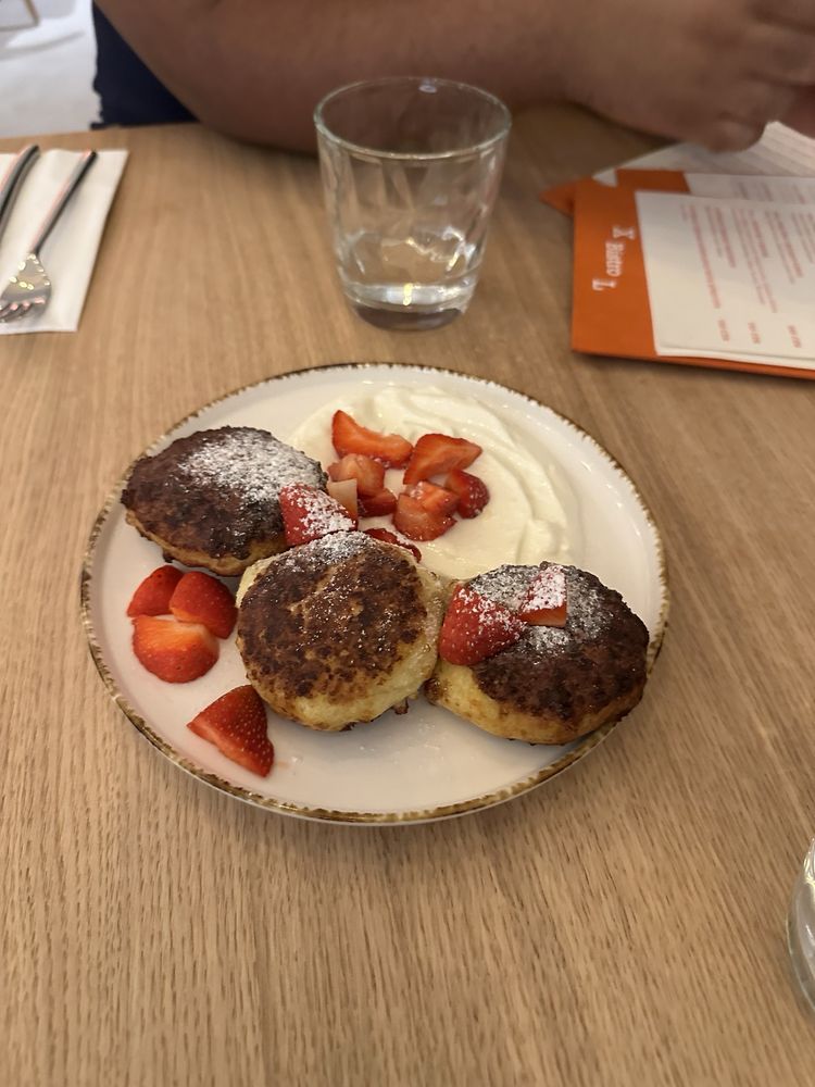 XL RESTAURANT GRILL & BAR - Updated August 2025 - Klecandova 1, Prague ...