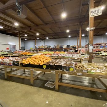 DK MARKET - Updated October 2025 - 239 Photos & 153 Reviews - 720 Lind ...