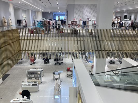 SAKS FIFTH AVENUE - Updated June 2024 - 19 Photos & 16 Reviews - 1 ...