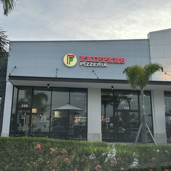 FLIPPERS PIZZERIA - Updated May 2025 - 20 Photos & 16 Reviews - 11830 ...