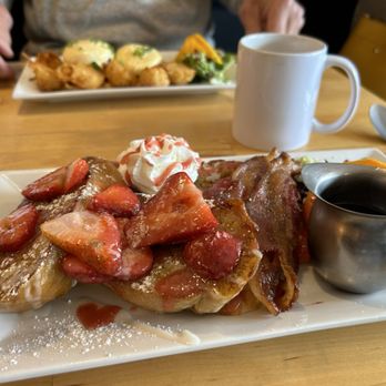 SUNSHINE CAFE - Updated January 2025 - 113 Photos & 191 Reviews - 145 W ...