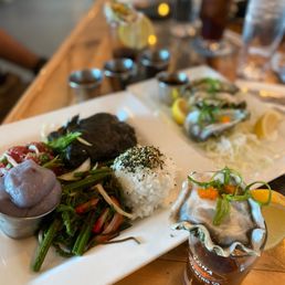 UMEKES FISH MARKET BAR & GRILL - Updated June 2025 - 4384 Photos & 2888 ...