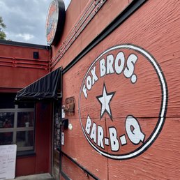 FOX BROS. BAR-B-Q - Updated December 2024 - 3803 Photos & 4901 Reviews ...