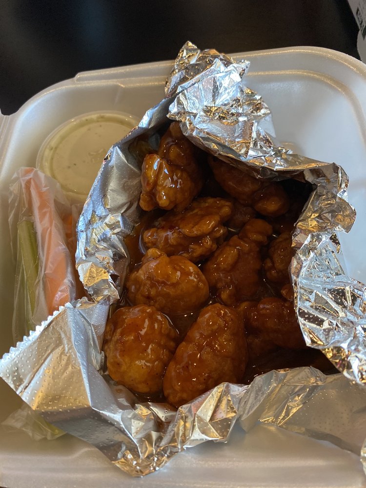 ZESTY ZZEEKS PIZZA AND WINGS - 181 Photos & 276 Reviews - 3139 S Mill ...