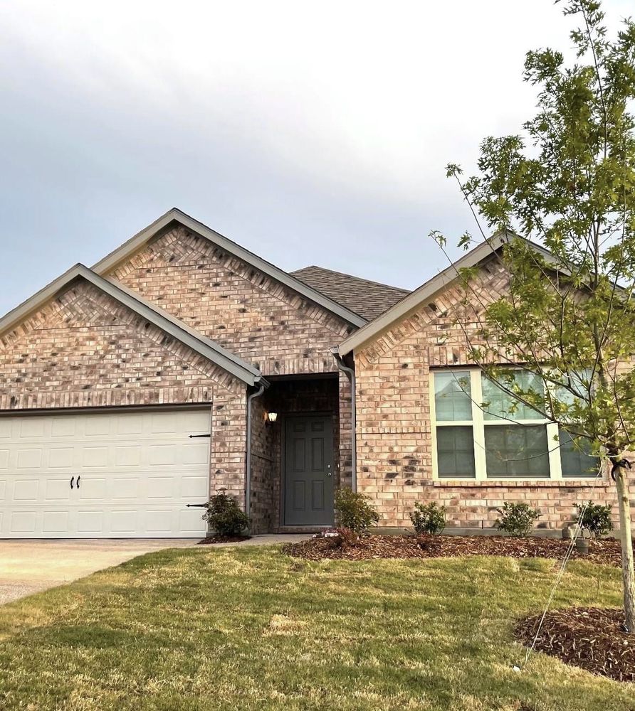 MG BRICK & STONE - Updated July 2025 - 14 Photos - 207 Iron Horse Ct ...