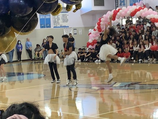 HERCULES MIDDLE HIGH SCHOOL - Updated August 2025 - 14 Photos & 16 ...