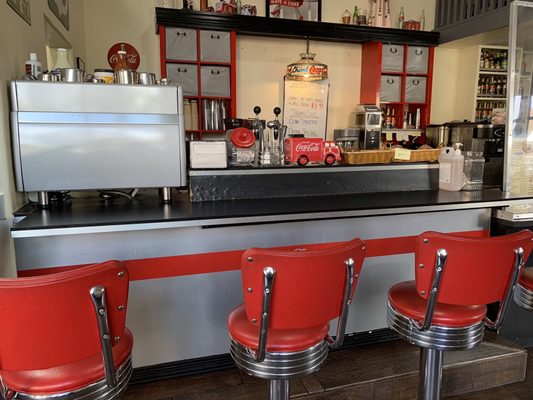 SIPP SHOPPE - Updated June 2025 - 172 Photos & 123 Reviews - 101 W 2nd ...