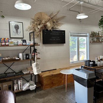 DANDY LION COFFEE - Updated June 2024 - 204 Photos & 104 Reviews - 5225 ...