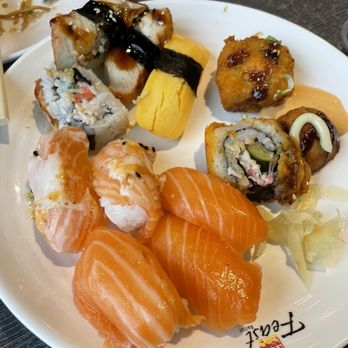 FEAST BUFFET - Updated October 2024 - 2322 Photos & 1448 Reviews - 485 ...