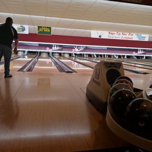 COLONIAL BOWLING LANES - 19 Photos & 25 Reviews - 2253 Old Hwy 218 S ...