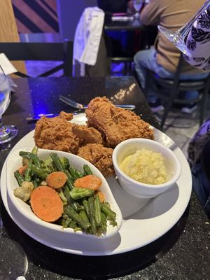 LUNA - Updated August 2025 - 12 Photos - 531 S 7th St, Rochelle ...