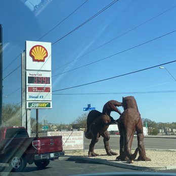 SHELL - Updated October 2025 - 46 Photos & 20 Reviews - 942 E Pima St ...