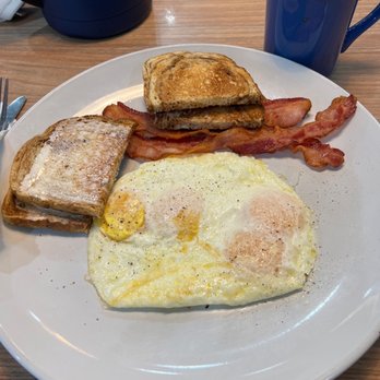 FRIENDSHIP HOUSE FAMILY RESTAURANT - Updated December 2025 - 30 Photos ...