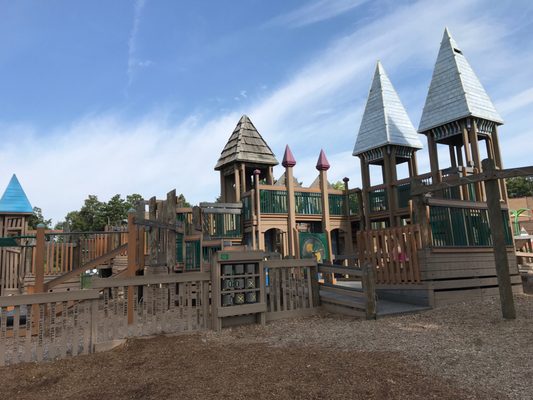 PLEASANT RIDGE RECREATION CENTER - Updated July 2025 - 5919 Ridge Rd ...