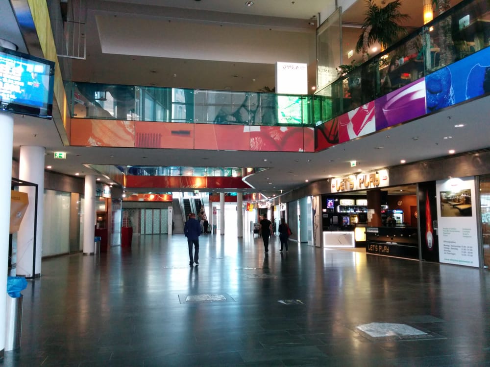 HOLLYWOOD MEGAPLEX GASOMETER - Updated December 2024 - Guglgasse 43 ...