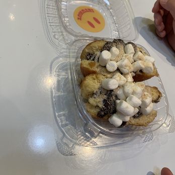 YONUTZ DONUTS & ICE CREAM - Updated December 2025 - 125 Photos & 65 ...