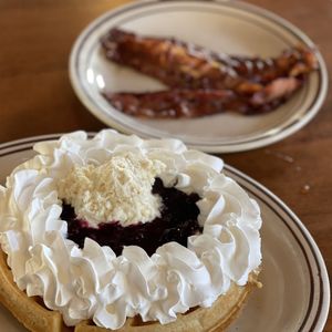 LEMOLO CAFE & DELI - 86 Photos & 185 Reviews - 114 N Wenatchee Ave ...