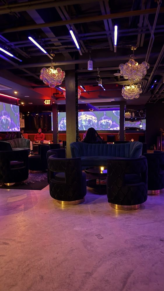 STFU NAVY YARD - Updated December 2025 - 61 Photos & 51 Reviews - 1299 ...