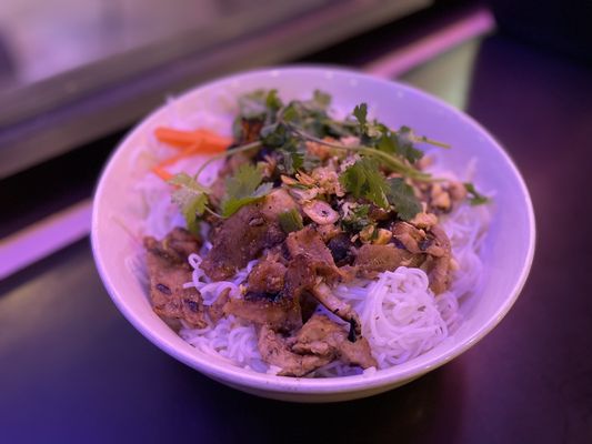 PHO 20 - Updated December 2024 - 250 Photos & 309 Reviews - 47 E Beaver ...