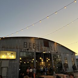 CENTRAL MACHINE WORKS BREWERY AND BEER HALL - Updated July 2025 - 474 ...