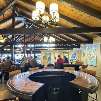 MIDDLE RIDGE WINERY - Updated October 2025 - 218 Photos & 125 Reviews ...
