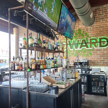 HOWARD PARK PUBLIC HOUSE - Updated October 2025 - 100 Photos & 117 ...