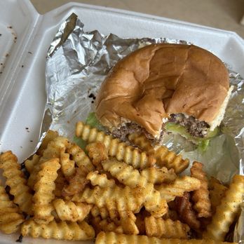 MOE BURGERS AND MOORE - Updated October 2025 - 1155 E Red Bird Ln ...