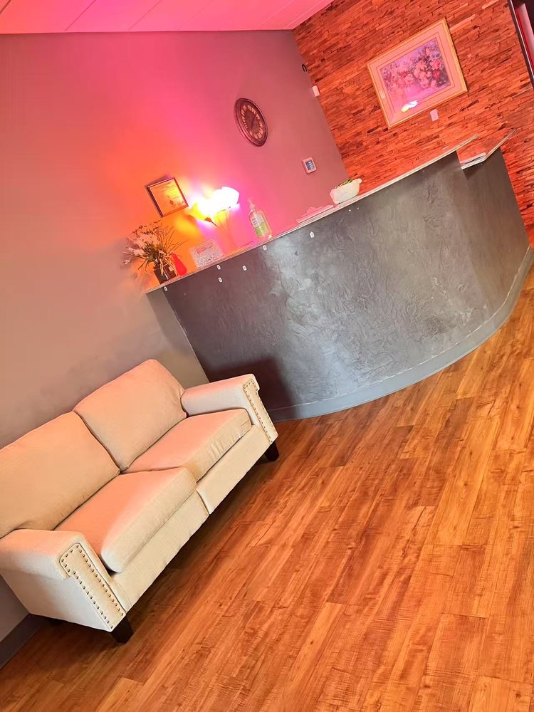 H SPA - Updated January 2026 - 18 Photos - 1024 Donaldson Ave, San ...