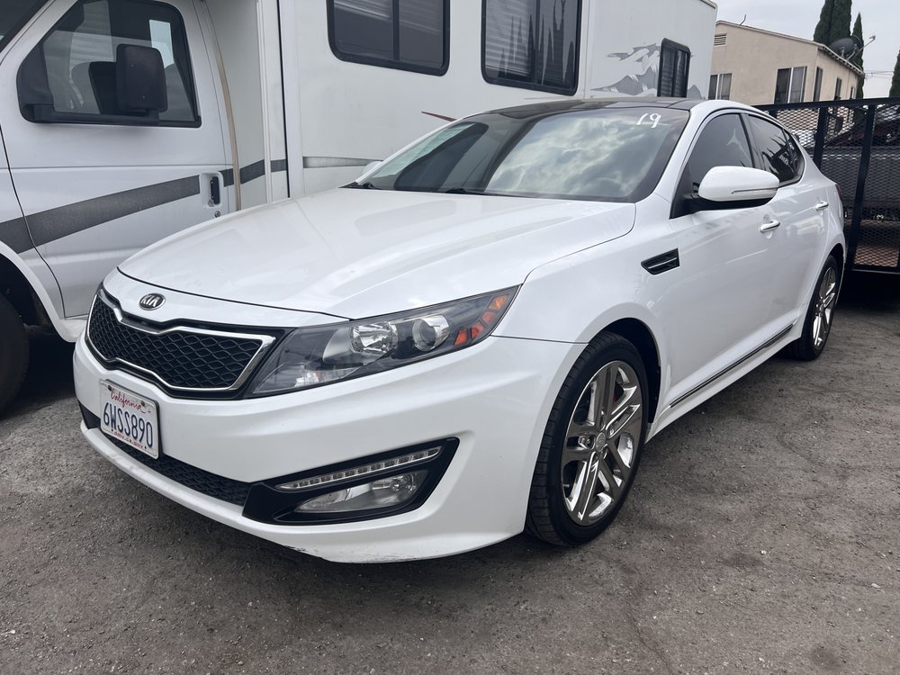 GAGE AUTO SQUARE - Updated January 2026 - 27 Photos - 6360 Holmes Ave ...