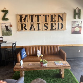 MITTEN RAISED - Updated December 2025 - 113 Photos & 82 Reviews - 1331 ...