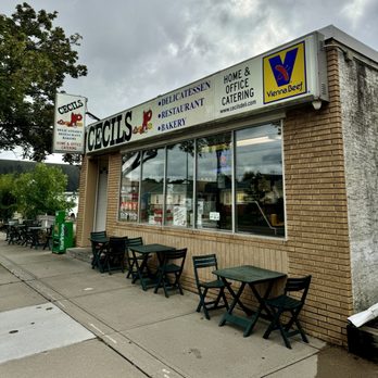 CECILS - Updated May 2025 - 446 Photos & 643 Reviews - 651 Cleveland ...