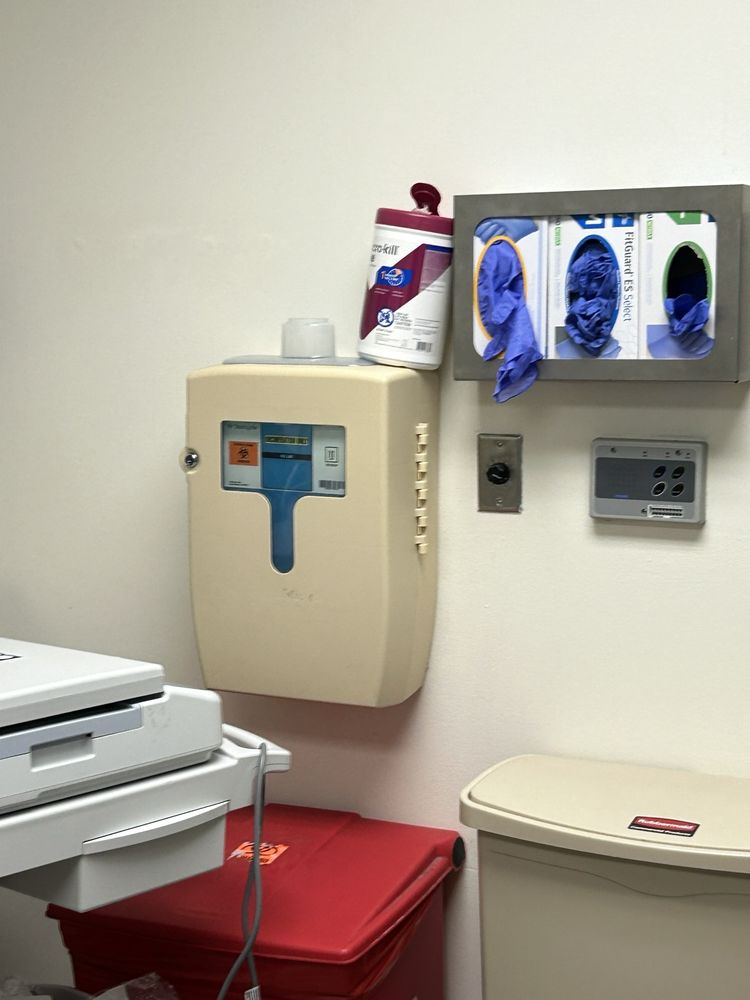 SIERRA VIEW MEDICAL CENTER - Updated January 2026 - 23 Photos & 66 Real ...