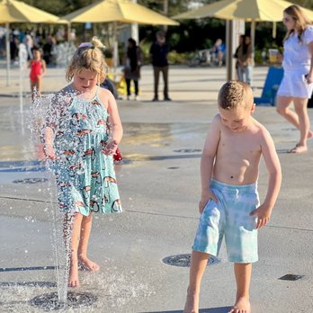 GLAZER FAMILY PLAYGROUND - Updated December 2025 - 66 Photos & 13 ...