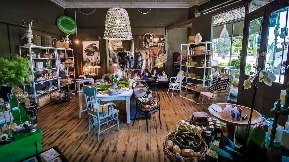 THE FALLS STORE - Updated October 2024 - 1-3 Station St, Wentworth ...