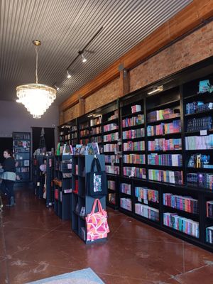 THE PLOT TWIST - Updated October 2025 - 55 Photos & 13 Reviews - 227 W Oak St, Denton, Texas ...