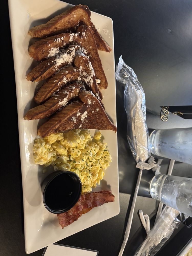 100 GRAND BAR AND GRILL - Updated December 2025 - 45 Photos & 29 ...