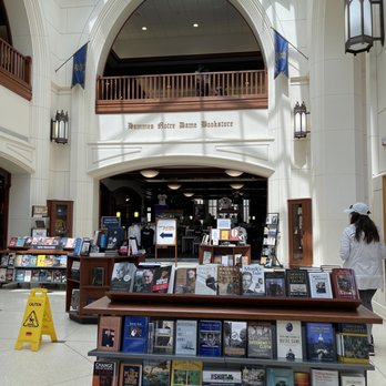 HAMMES NOTRE DAME BOOKSTORE - Updated December 2025 - 83 Photos & 21 ...