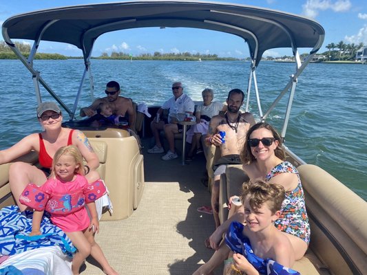 ALLURE BOAT RENTALS - Updated May 2025 - 36 Photos & 54 Reviews - 1937 ...