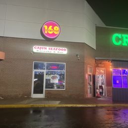 168 CRAB & KARAOKE - Updated July 2025 - 158 Photos & 94 Reviews ...