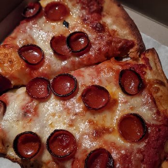 ZAHZ PIZZA - Updated May 2025 - 78 Photos & 124 Reviews - 596 Cayuga Rd ...