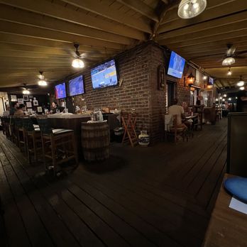 THREE BIRDS TAVERN - Updated December 2025 - 459 Photos & 578 Reviews ...