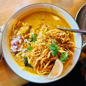 KIN LEN THAI NIGHT BITES - 1954 Photos & 588 Reviews - 3517 Fremont Ave ...