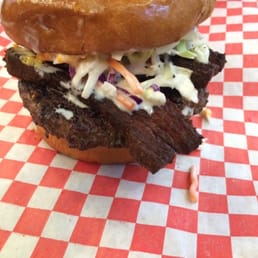 TOWN HALL BURGER & BEER - DURHAM - Updated September 2025 - 529 Photos ...