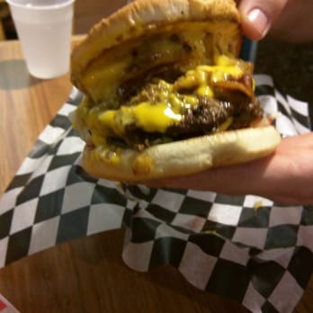 BIONIC BURGER - Updated March 2025 - 18 Photos & 26 Reviews - 3257 E ...