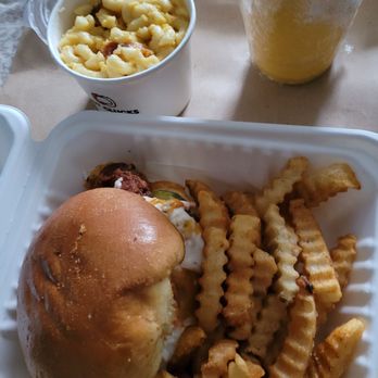 HOT CLUCKS - Updated December 2025 - 16 Photos & 15 Reviews - 10 W ...