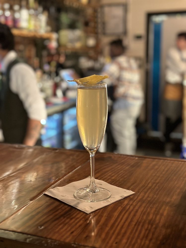 THE MAIN LOBBY - Updated September 2024 - 37 Photos & 18 Reviews - 668 ...