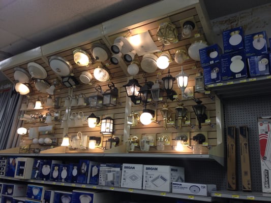 ROGERS & ROGERS ACE HARDWARE - Updated January 2025 - 22 Photos & 19 ...