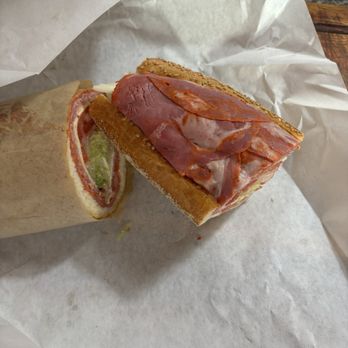 HEFTY LEFTY’S HOAGIES AND GRINDERS - Updated August 2024 - 50 Photos ...