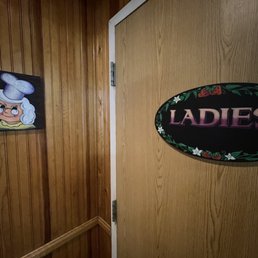 POLLY’S PIES RESTAURANT & BAKERY - Updated January 2026 - 1706 Photos ...