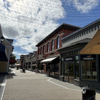 MCARTHURGLEN DESIGNER OUTLET - Updated December 2025 - 508 Photos & 133 ...